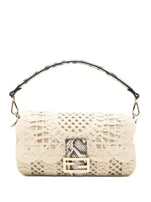 Fendi Baguette Shoulder Bag With Artisan Detailing - Beigerocci
