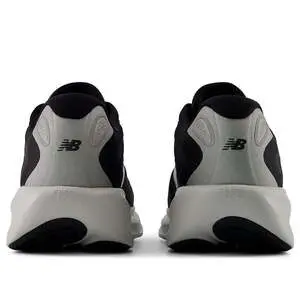 NEW BALANCE Fresh Foam 680 V9 Athletic Sneakers