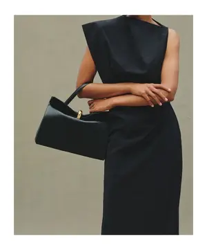 Jacquemus Valérie Magnetic Tote Bag