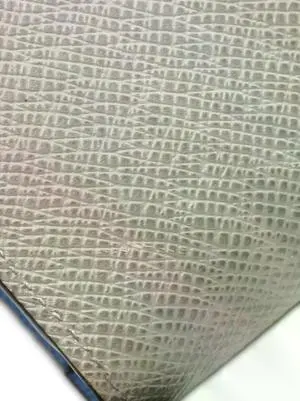 LOUIS VUITTON Taiga Brazza Bi-fold Wallet - Grey