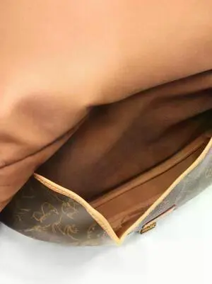 LOUIS VUITTON 30 Saumur Monogram Shoulder Bag - Brown
