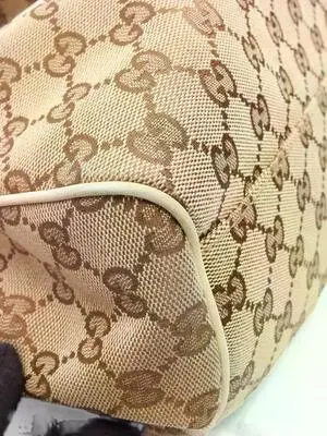 Gucci 2000s Gg Shoulder Bag