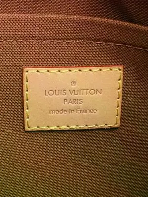 LOUIS VUITTON 2010 Thames Pm Monogram Shoulder Bag