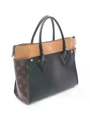 LOUIS VUITTON On My Side Tote Bag - Black