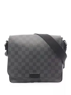 LOUIS VUITTON 2015 District Pm Damier Graphite Shoulder Bag
