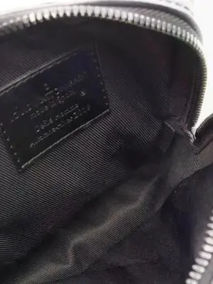 LOUIS VUITTON 2019 Danube Taiga Messenger Bag