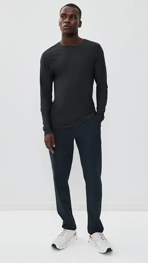 Vuori Long Sleeve Strato Tech Tee