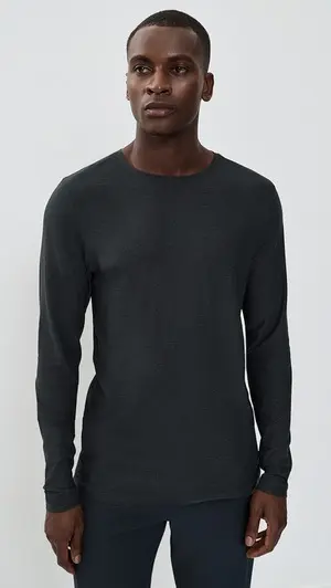 Vuori Long Sleeve Strato Tech Tee