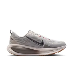 Nike Vomero 18 Road Running Shoes