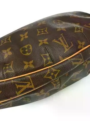 LOUIS VUITTON Monogram Croissant Handbag