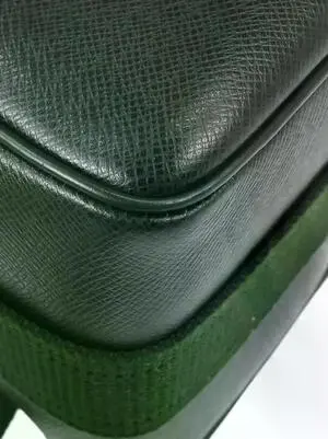 LOUIS VUITTON Reporter Pm Shoulder Bag - Green