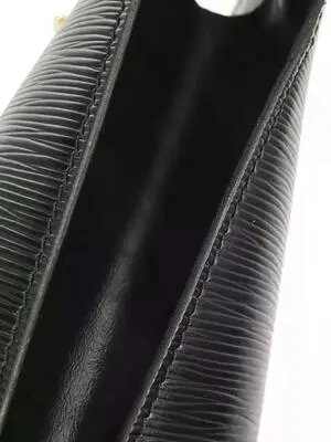 LOUIS VUITTON 1995 Epi Cluny Shoulder Bag