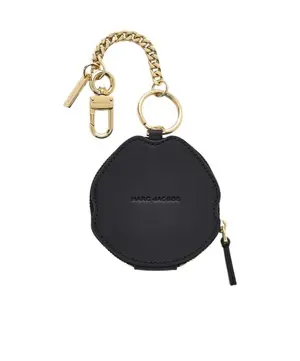 Marc Jacobs Holding A Key Case In Hand