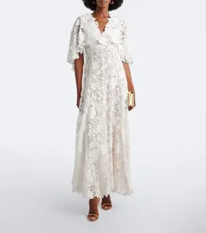 Oscar De La Renta Caped Floral Guipure Lace Gown