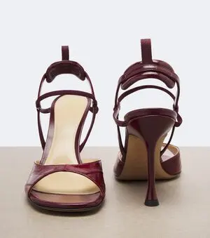 Fendi Colibrì Leather Sandals