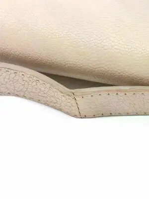 Burberry D-ring Leather Shoulder Bag - Neutrals