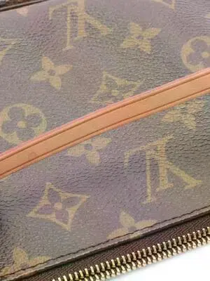LOUIS VUITTON Pochette Accessoires Monogram Shoulder Bag