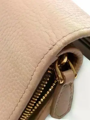 Prada 2000s Bi-fold Leather Wallet - Neutrals