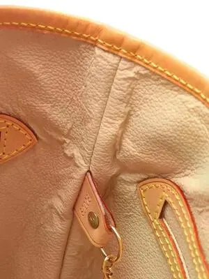 LOUIS VUITTON 2001 Pm Monogram Bucket Handbag