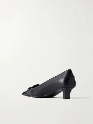 TOD'S Leather Pumps With Logo Detail