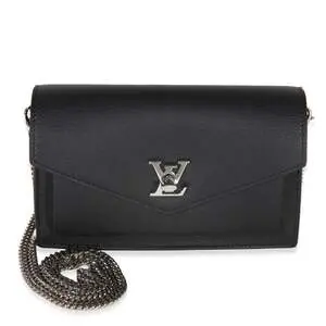 LOUIS VUITTON Soft Calfskin My Lockme Chain Pochette