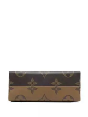 LOUIS VUITTON Monogram Reverse Giant Onthego Gm Satchel - Brown