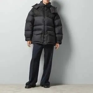 Gucci Nylon Down Jacket With Gg Inserts - Black