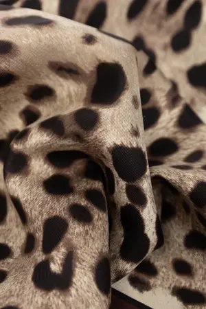 Dolce & Gabbana Dolce Gabbana Leopard Printed Square Scarf