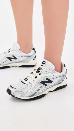 NEW BALANCE 204l Sneakers M 4/ W