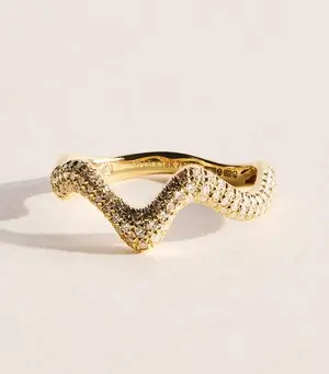 Shay Yellow And Diamond Wave Ring - Gold