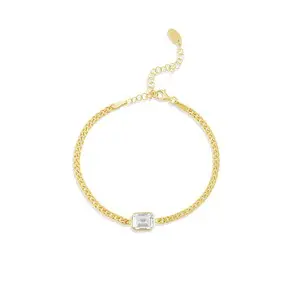 SHYMI Fancy Shape On A Curb Chain Bracelet Emerald - Gold