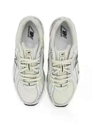 NEW BALANCE 740 Sneakers