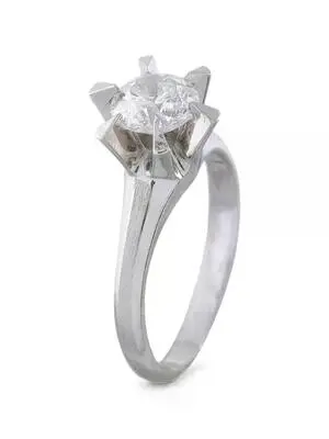 LB EXCLUSIVE Solitaire Diamond Ring