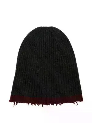UMA WANG Ribbed Knit Frayed Hem Beanie - Grey