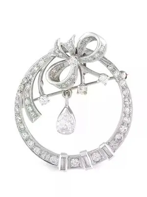 LB EXCLUSIVE 14k White Gold Diamond And Emerald Ribbon Brooch