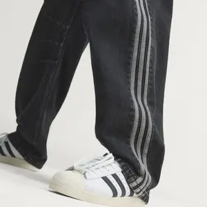 ADIDAS ORIGINALS High Rise Barrel Jeans