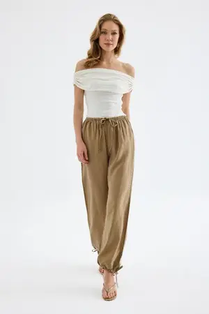 Monlicia Cropped
