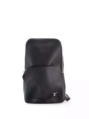 LOUIS VUITTON Avenue Sling Bag Taiga Leather Crossbody Bag - Black