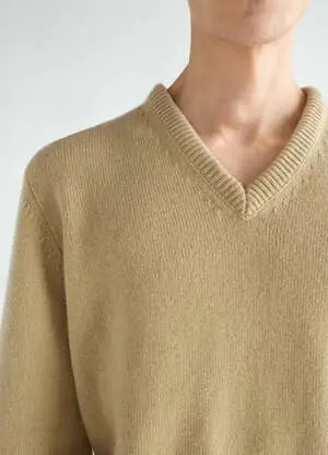LEMAIRE V-neck Cashmere Sweater