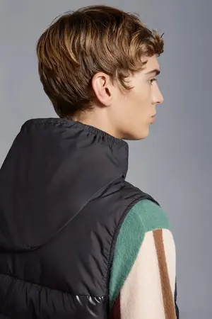 Moncler Logo Patch Quilted Vest