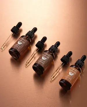 LOVERY Nourishing And Moisturizing Beard Oil In Vanilla