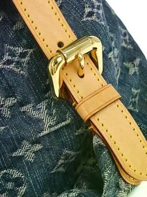 LOUIS VUITTON Neo Cabby Mm Shoulder Bag