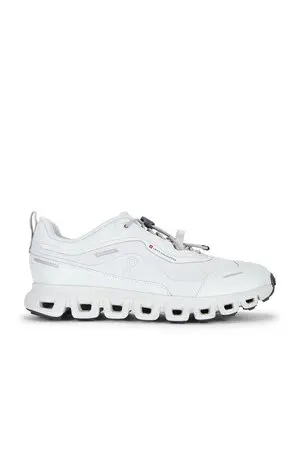 On Geo Waterproof Sneaker In Light Grey - Wolf & Wolf