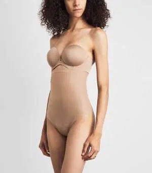 Spanx Shape Invisible Mid-thigh Short