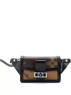 LOUIS VUITTON Dauphine Bumbag Reverse Monogram Giant Belt Bag - Black