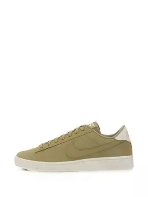 Nike Tennis Classic Sneakers - Brown
