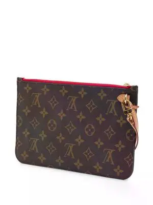 LOUIS VUITTON 2017 Monogram Neverfull Pochette Clutch Bag