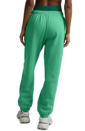 Beyond Yoga Luxe Fleece Relaxed Fit Joggers