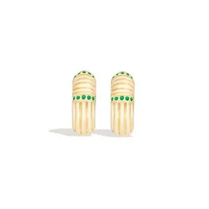 CAMPBELL + CHARLOTTE Found Ribbed Huggie - Tsavorite-gold