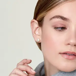The Pearl Source 8mm White Freshwater Round Pearl Stud Earrings - White Gold